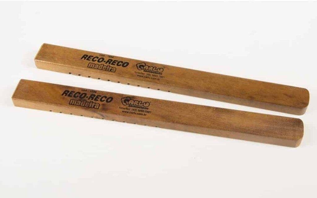 Reco Reco De Madeira Instrumento Musical – Brinque e Leia